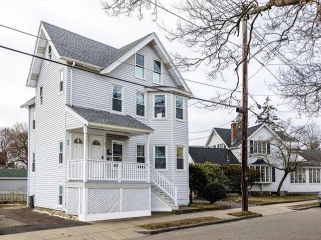 house with 5 bedroom, Melrose MA DLS102000355
