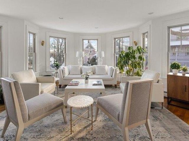 house with 5 bedroom, Melrose MA DS102317016
