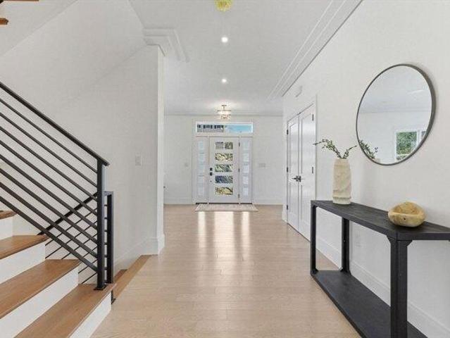 house with 5 bedroom, Melrose MA DS102726654