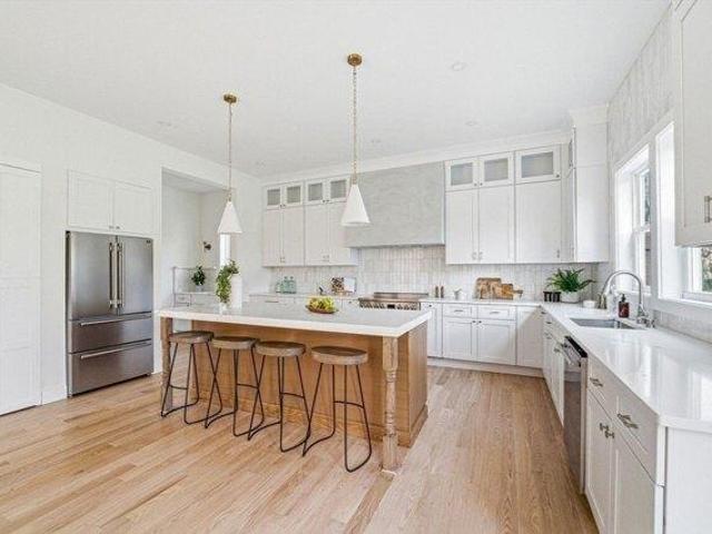 house with 5 bedroom, Melrose MA DS103853157