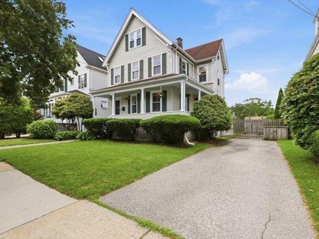 house with 5 bedroom, Melrose MA ES104115868