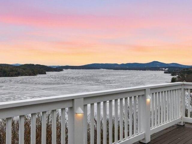 house with 5 bedroom, Meredith NH DLS101705189