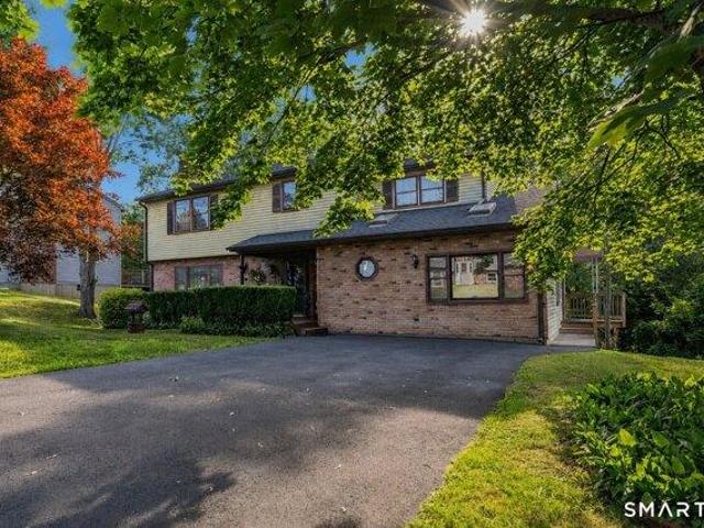 house with 5 bedroom, Meriden CT DS104478263