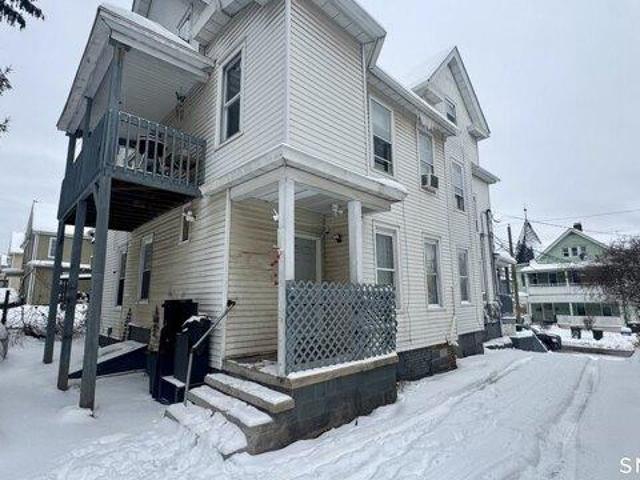 house with 5 bedroom, Meriden CT DS102255230