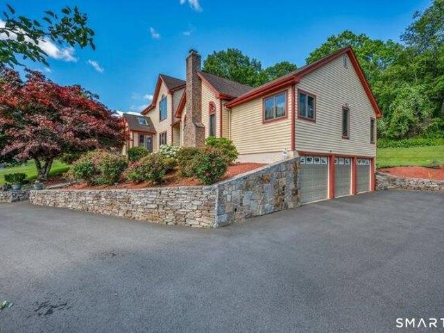 house with 5 bedroom, Meriden CT ES103098249