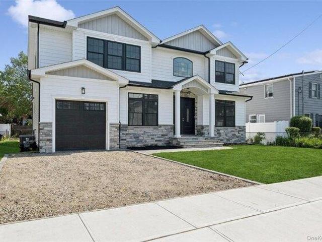 house with 5 bedroom, Merrick NY ES104898772