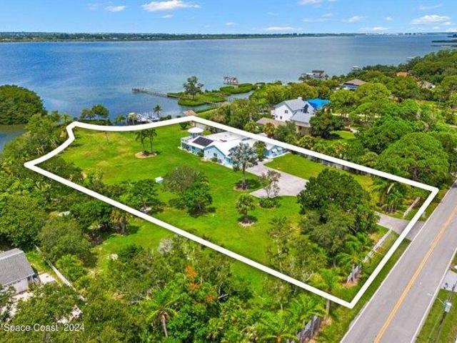 house with 5 bedroom, Merritt Island FL DLS89459461