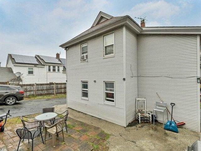 house with 5 bedroom, Methuen MA ES104852909