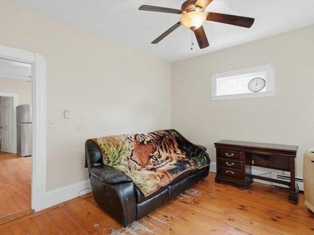 house with 5 bedroom, Methuen MA ES105082486