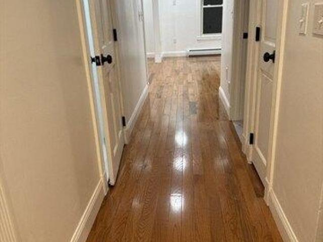 house with 5 bedroom, Methuen MA ES105116468