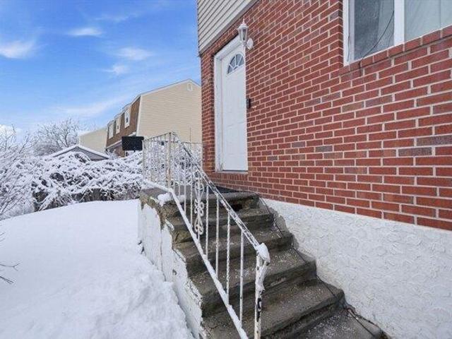 house with 5 bedroom, Methuen MA ES103222698