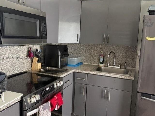house with 5 bedroom, Miami FL ES104899367