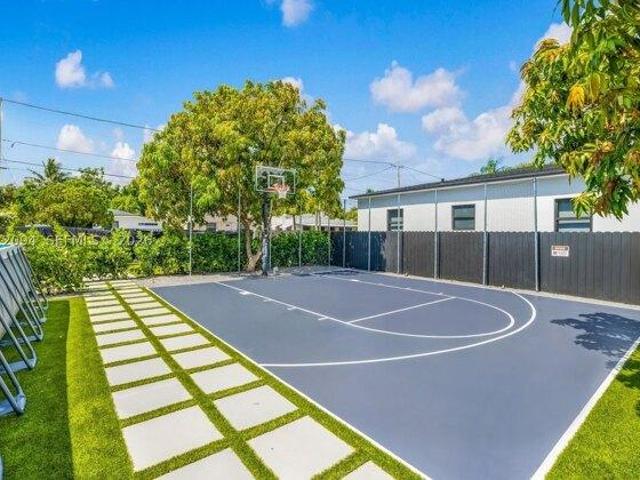 house with 5 bedroom, Miami FL ES104900360