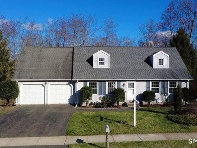 house with 5 bedroom, Middletown CT DLS102217406