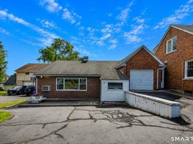 house with 5 bedroom, Middletown CT ES104191625