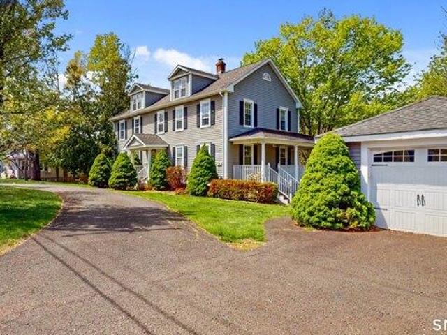 house with 5 bedroom, Middletown CT ES103161518