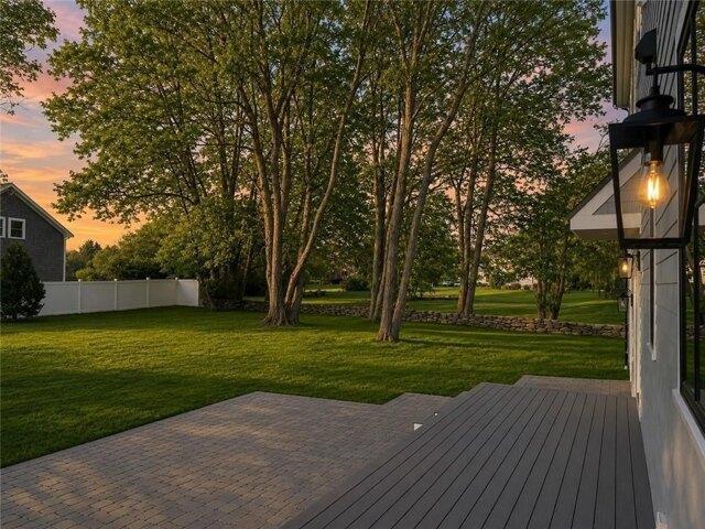 house with 5 bedroom, Middletown RI ES104808052