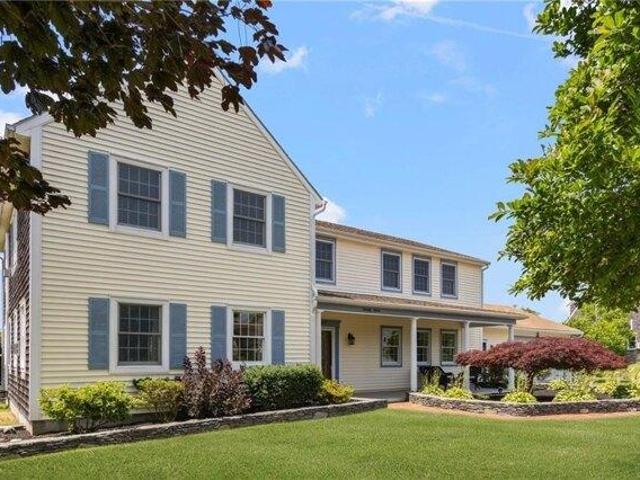 house with 5 bedroom, Middletown RI ES105160942