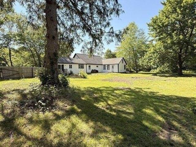 house with 5 bedroom, Middleboro MA ES103808065
