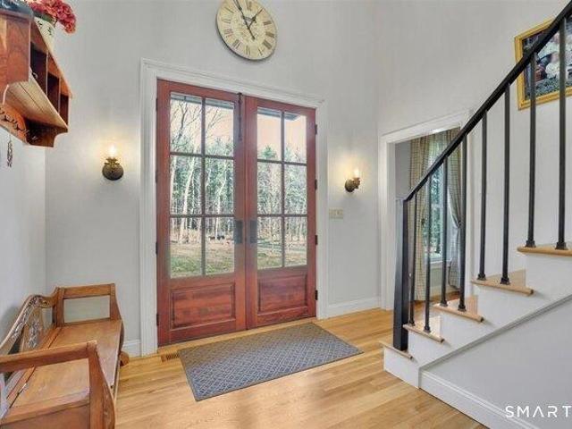 house with 5 bedroom, Middlebury CT DLS102258712