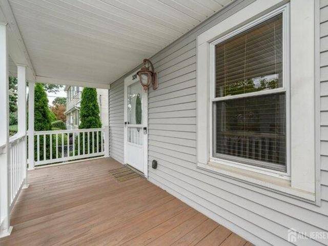 house with 5 bedroom, Middlesex NJ ES105205036