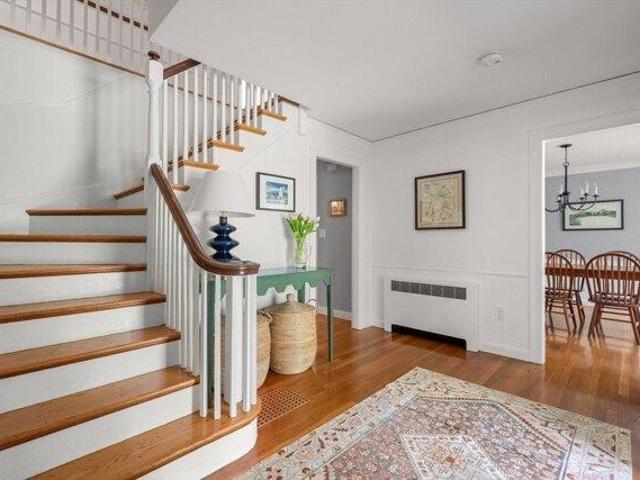 house with 5 bedroom, Milton MA DLS102346400