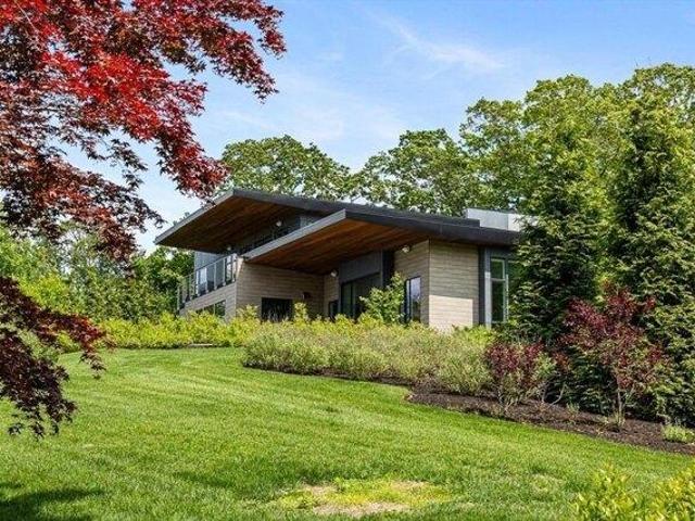 house with 5 bedroom, Milton MA ES103184623