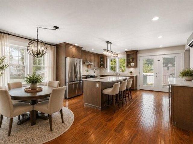 house with 5 bedroom, Milton MA ES104478724