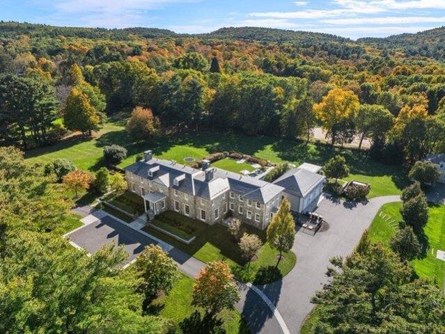 house with 5 bedroom, Milton MA ES104479456