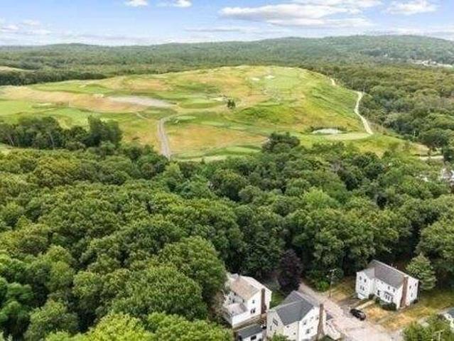 house with 5 bedroom, Milton MA ES104332870