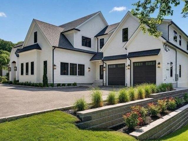 house with 5 bedroom, Milton MA ES105402679