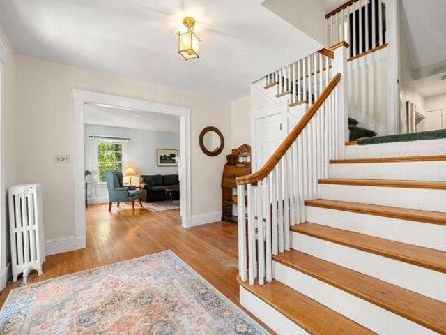 house with 5 bedroom, Milton MA ES105560676