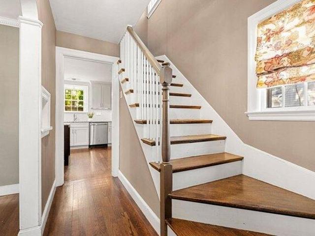 house with 5 bedroom, Milton MA ES105560320