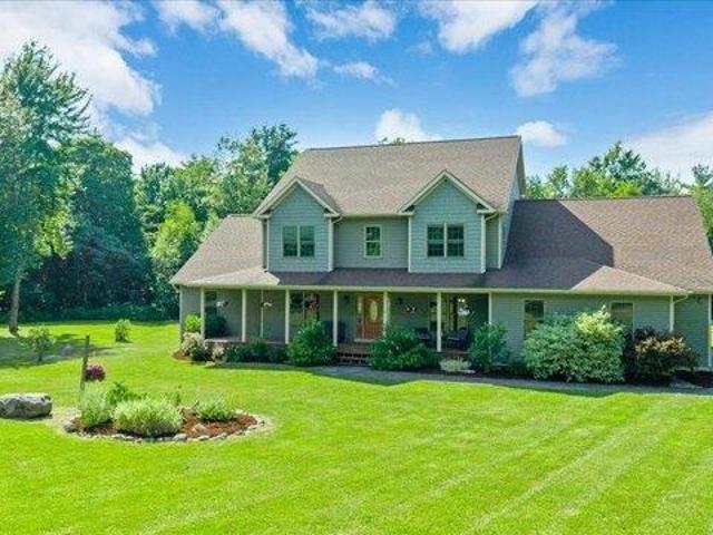 house with 5 bedroom, Milton VT DS104440615