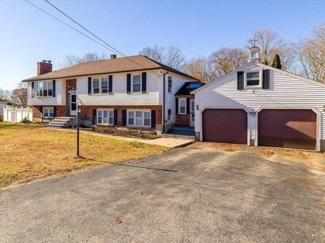 house with 5 bedroom, Milford MA DLS102344573