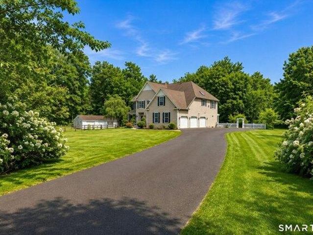 house with 5 bedroom, Milford CT DS104237751