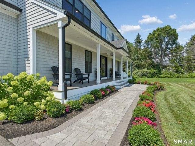 house with 5 bedroom, Milford CT ES105143669