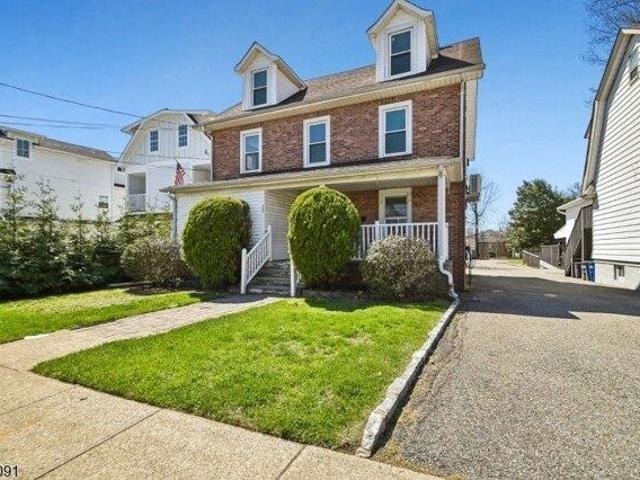 house with 5 bedroom, Millburn NJ DLS102528637