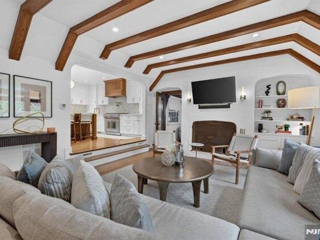 house with 5 bedroom, Millburn NJ ES103601009