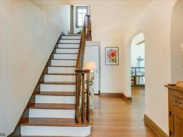 house with 5 bedroom, Millburn NJ ES104296042