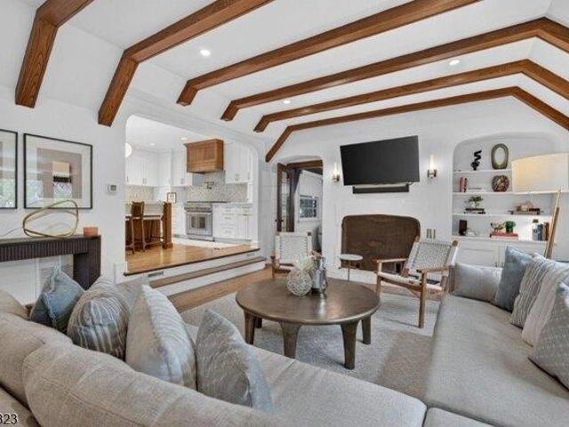 house with 5 bedroom, Millburn NJ ES104850377