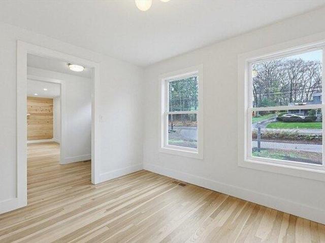 house with 5 bedroom, Millis MA ES105192880