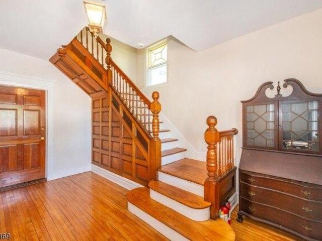house with 5 bedroom, Montclair NJ DLS102827359