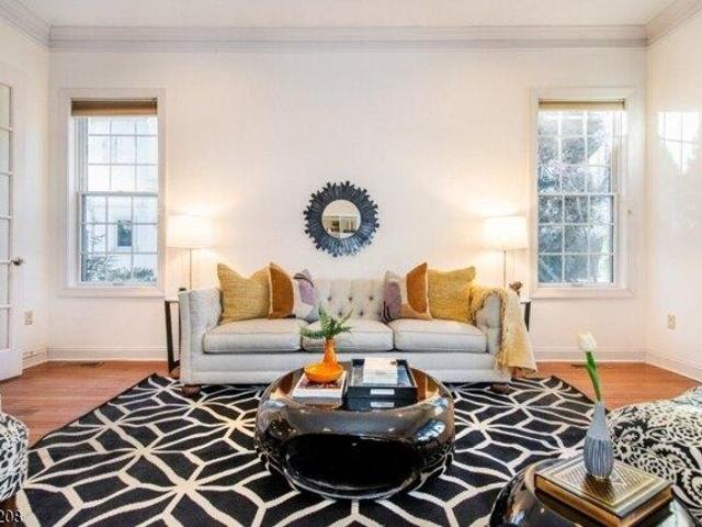 house with 5 bedroom, Montclair NJ ES105203281