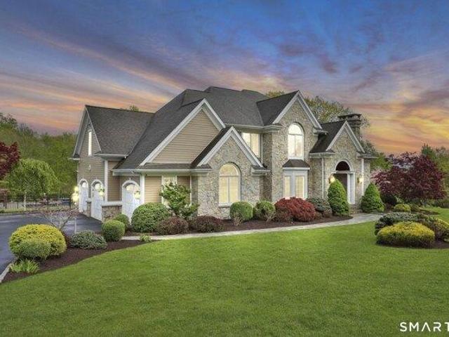 house with 5 bedroom, Monroe CT DS102565258