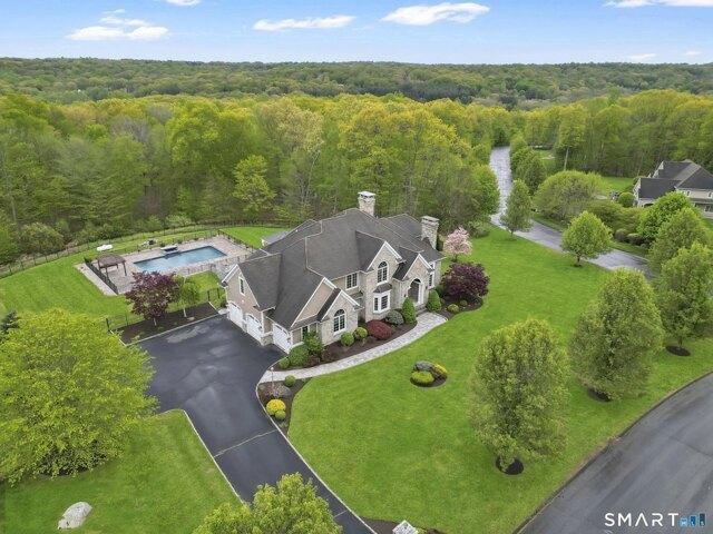 house with 5 bedroom, Monroe CT ES103072947