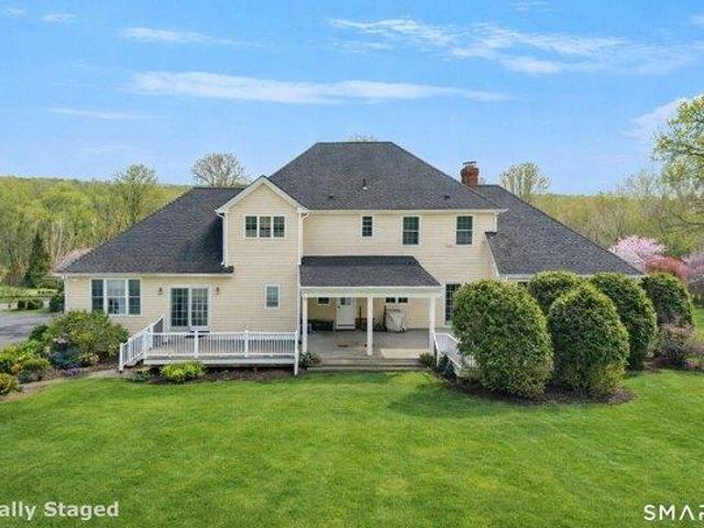 house with 5 bedroom, Monroe CT ES104831216