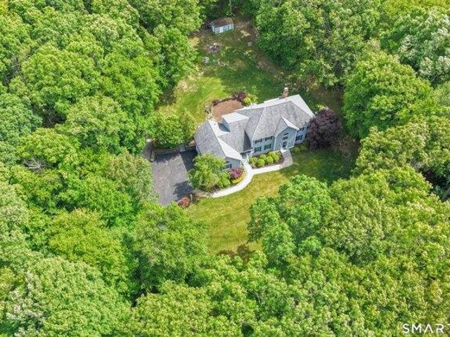 house with 5 bedroom, Monroe CT ES104834978