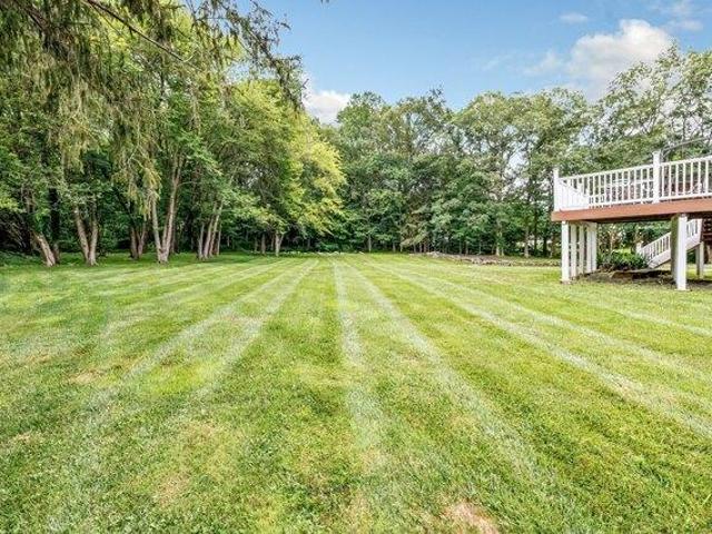house with 5 bedroom, Monroe CT ES104851880