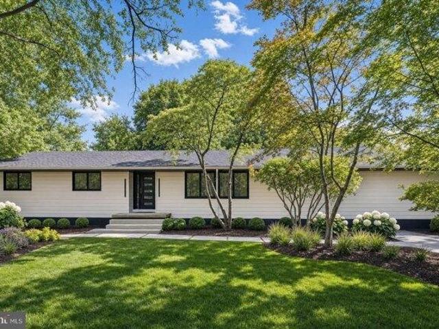 house with 5 bedroom, Monroe Township NJ ES105173805